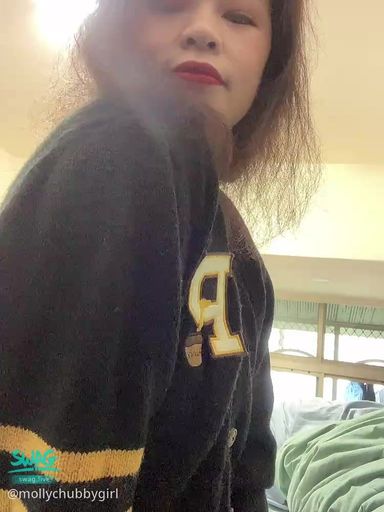 早上洗完澡真的好舒服 Swag