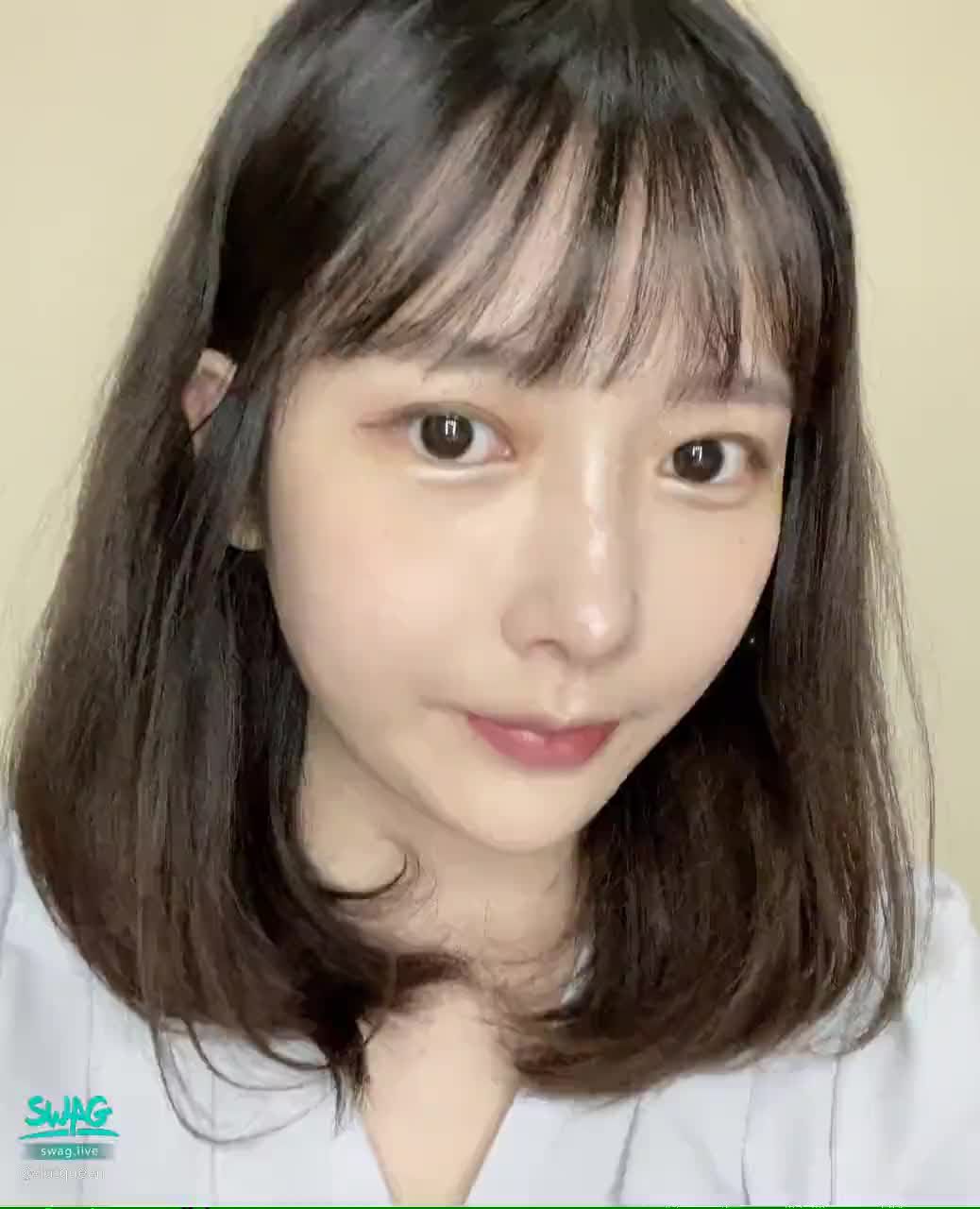 喜歡我可以搶先訂閱我唷 ️我是女大生sunny🥰你的騷氣小女友😘現在訂閱只要12美金！！！每月抽訂閱粉絲甜蜜約會😇每週三次大尺貼文所有長片讓
