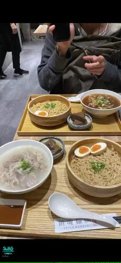 寶貝新粉在炫耀他桌布是我💕🤣 他說我本人奶奶太大他看了就飽了 ️所以你的麵麵也是我的‼️ ️‼️ ️‼️ ️‼️ ️ 今天又忘記穿內褲出門😘💋