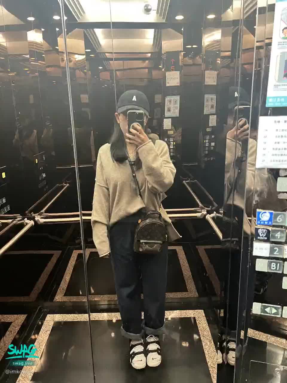 今天去拔牙 直播休息一天 🥲 求哥哥們安慰我🥲🥲🥲 Swag