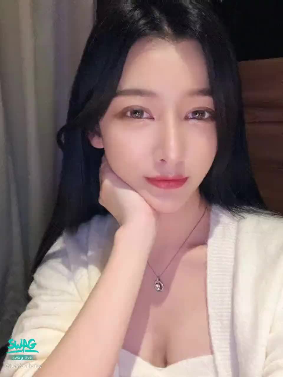 跨年有行程嗎 要跟我一起嗎？ Swag