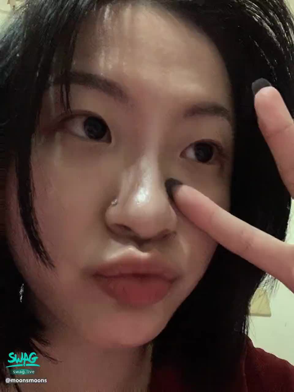 今天剛打完疫苗 昏昏沈沈的 休播一天🥹 Swag