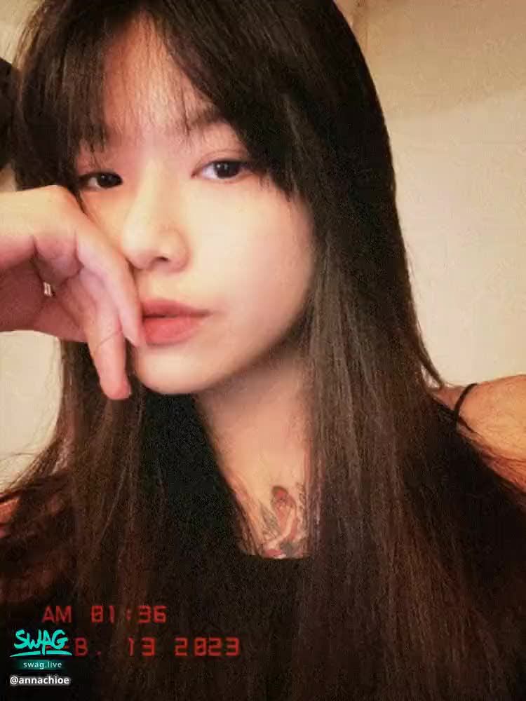 解鎖今日小短片截圖私訊主播可獲得私藏福利淫片五部喔 Swag