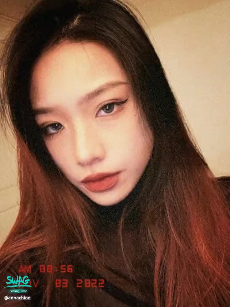 今天中午12點直播唷！ Swag