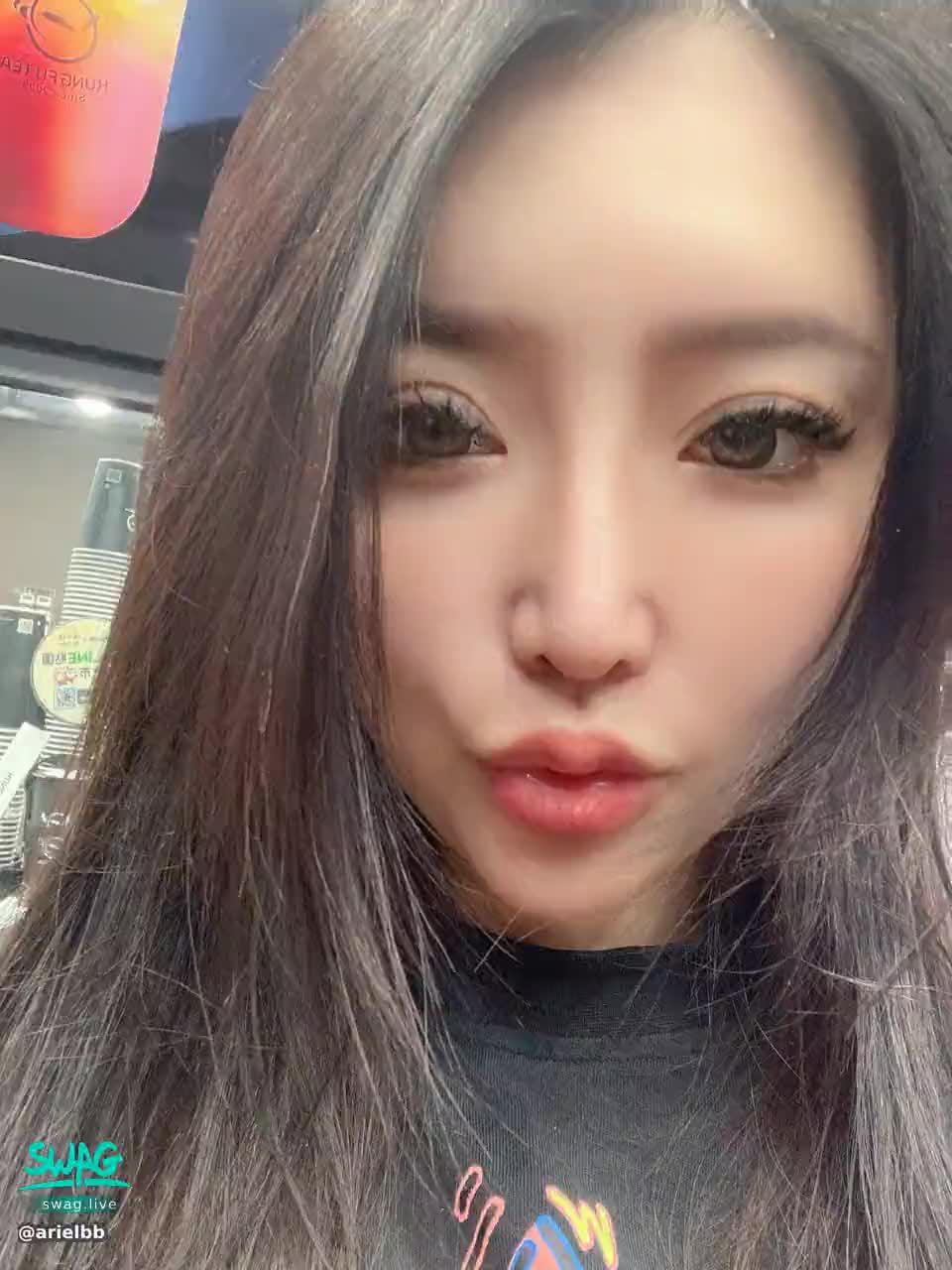 好冷，需要你的溫暖 Swag