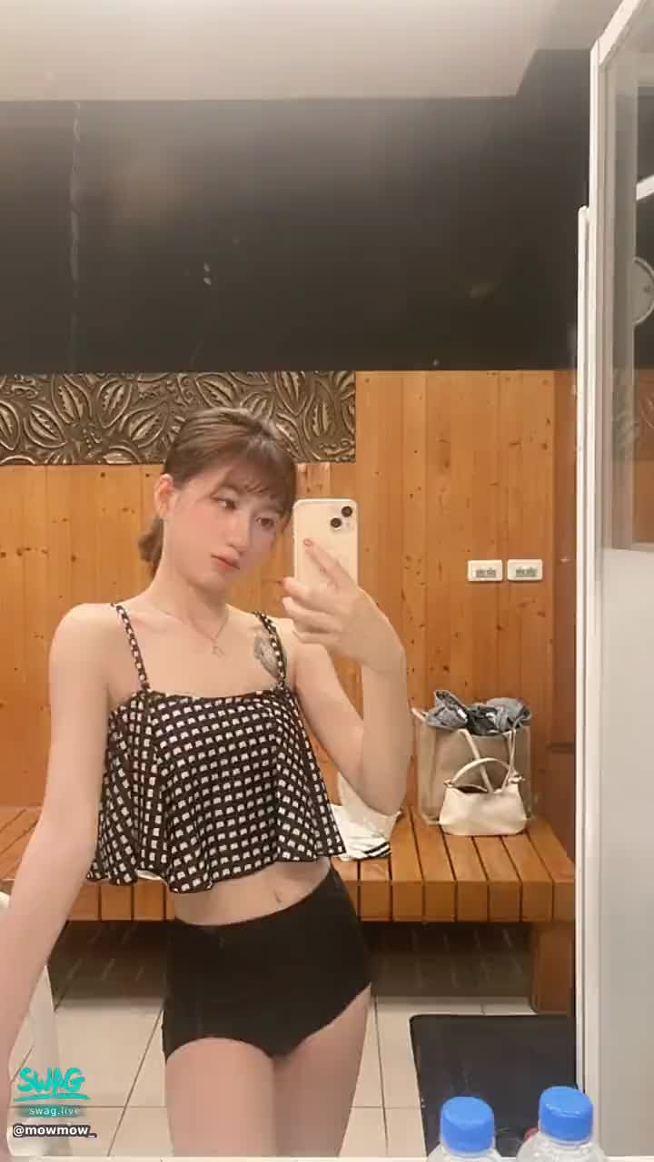 今天8點開播 茉茉等你唷💕💕 Swag