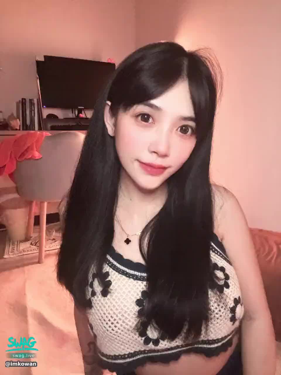 還有沒有人要丟「優雅旗袍」的呀～ 可以拿ktv實戰長片10部私藏（拿過的會送別的哦 Swag