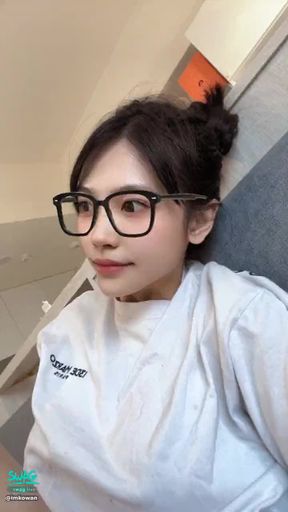 還有人要丟優雅旗袍嗎?趕快唷 ! Swag