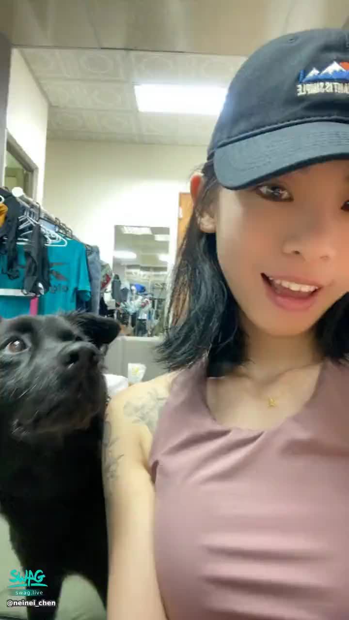 晚上11點直播見喔 Swag