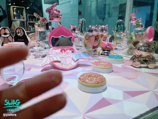 超可愛的彩妝品🌈 Swag