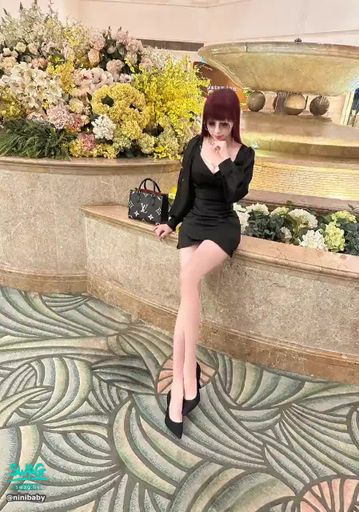 高跟鞋👠高跟鞋👠今天妮妮業績還沒達成🫰🏻babe你可以送給我最愛的高跟鞋禮物🎁嗎💋我會送給你8部隱藏版長片喔😘 Swag