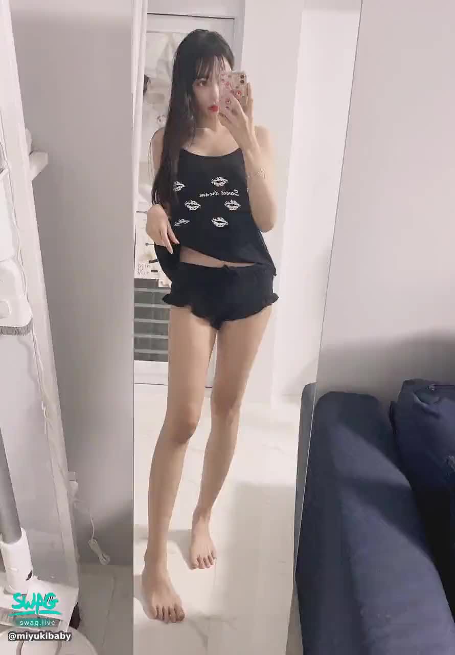 週末回覆這篇私訊送🤭🎁 ️隱藏版2部💦💦💦 Swag