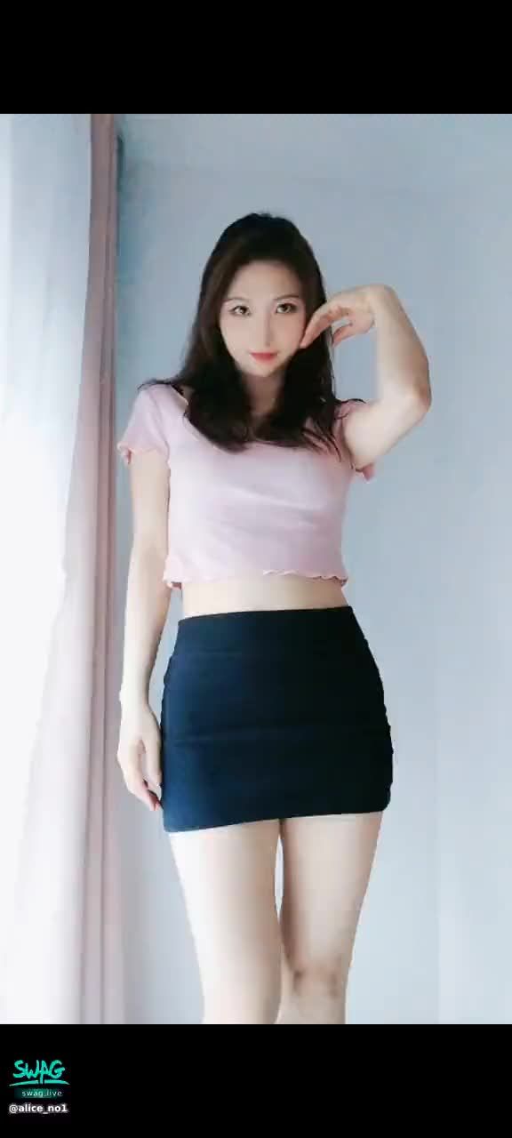 终于有拍新的影片了Babe | SWAG