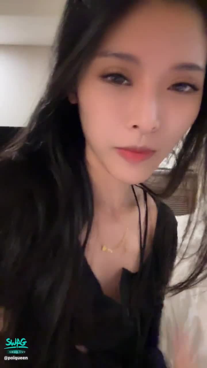 poiqueen | SWAG.Live