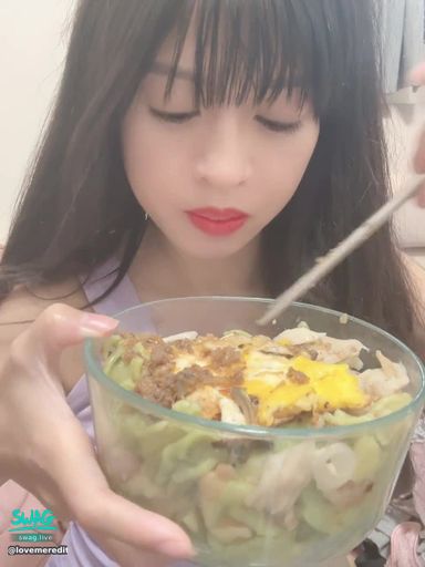 剩下的水餃皮做乾拌麵;吃晚餐了嗎?要不要跟我一起吃呀 Swag