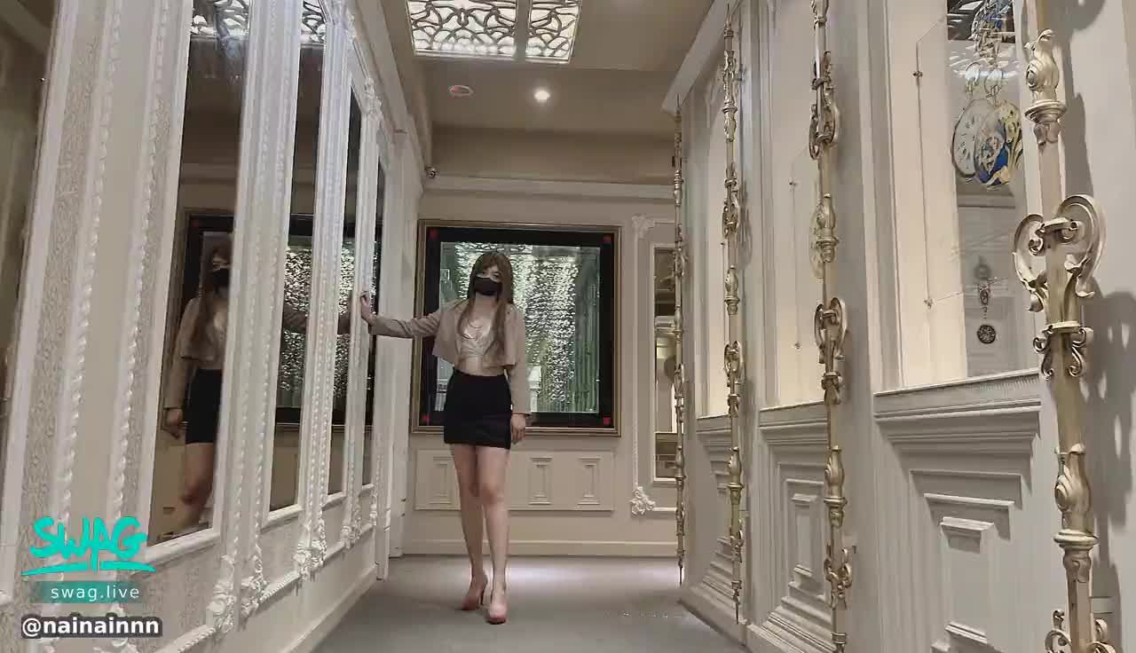 今晚22:00加開與 @ninibaby 難得一見的合播 ️Babe哥哥要來看我們唷🥰 | SWAG