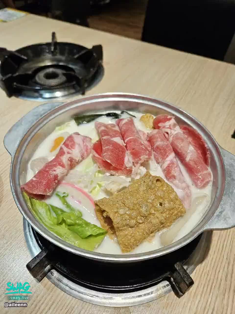 哥哥們晚上好！ Swag