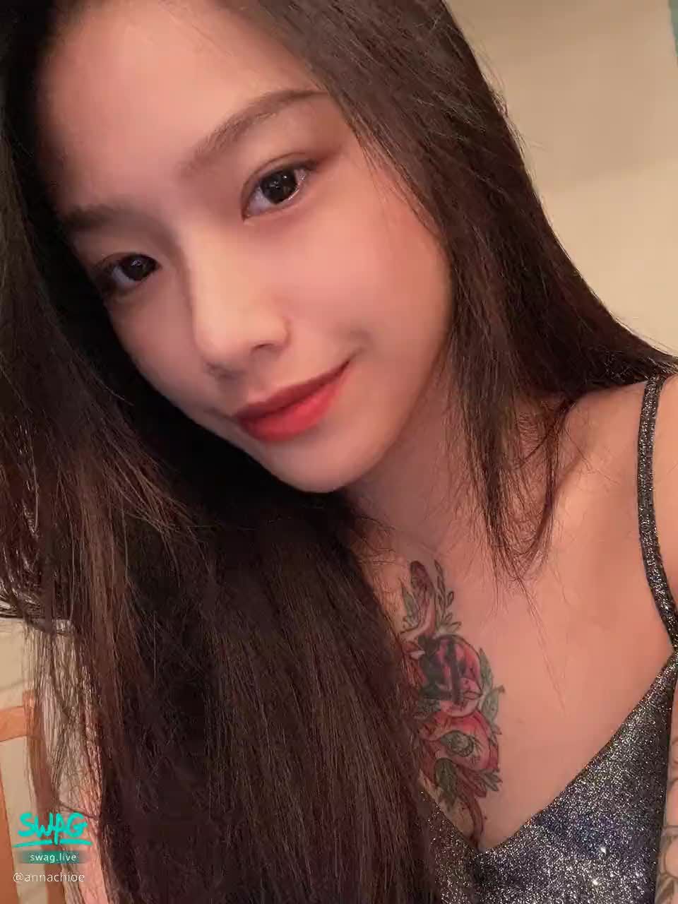 今天主播人不舒服😞暫停直播一次唷 ️ Swag