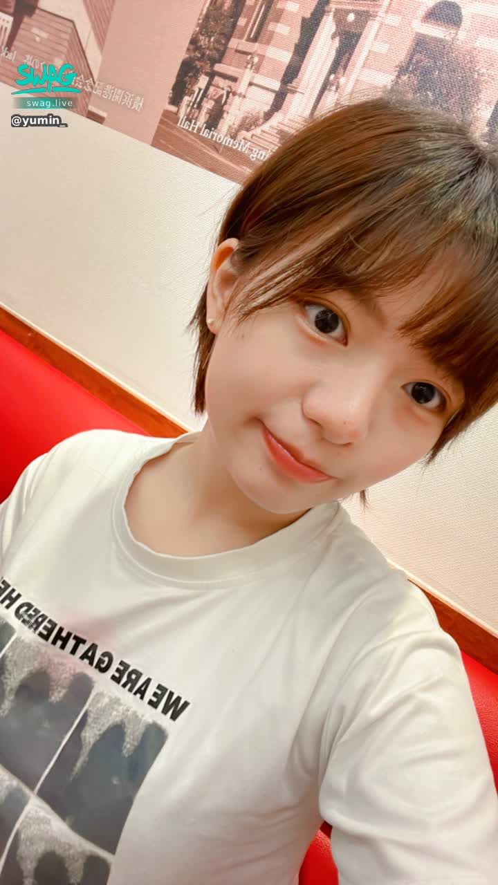 Babe等等11點直播間囉 Swag