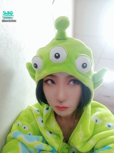 冷氣冷到翻白眼 Swag