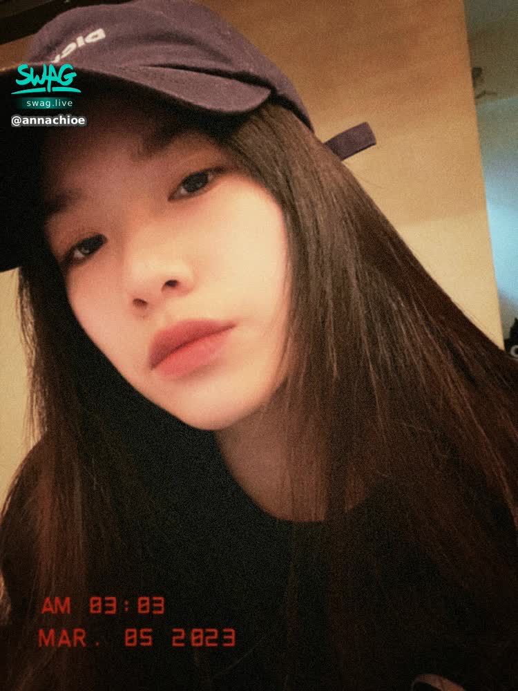 今天暫停直播一次因為家裡臨時有事～私訊丟 ️獨棟別墅🏡 ️一次吃飯約會 ️然後主播這個月業績真的很低⋯⋯希望寶貝們可以支持主播不分禮物大小🥺