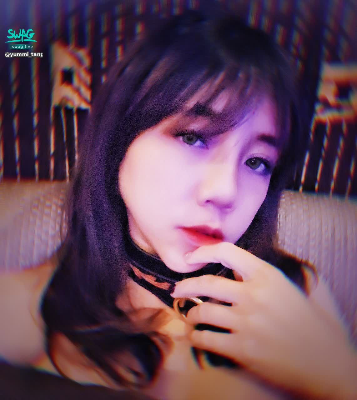 想看yummi更多隱藏版吃吃😍來私訊我吧～ | SWAG