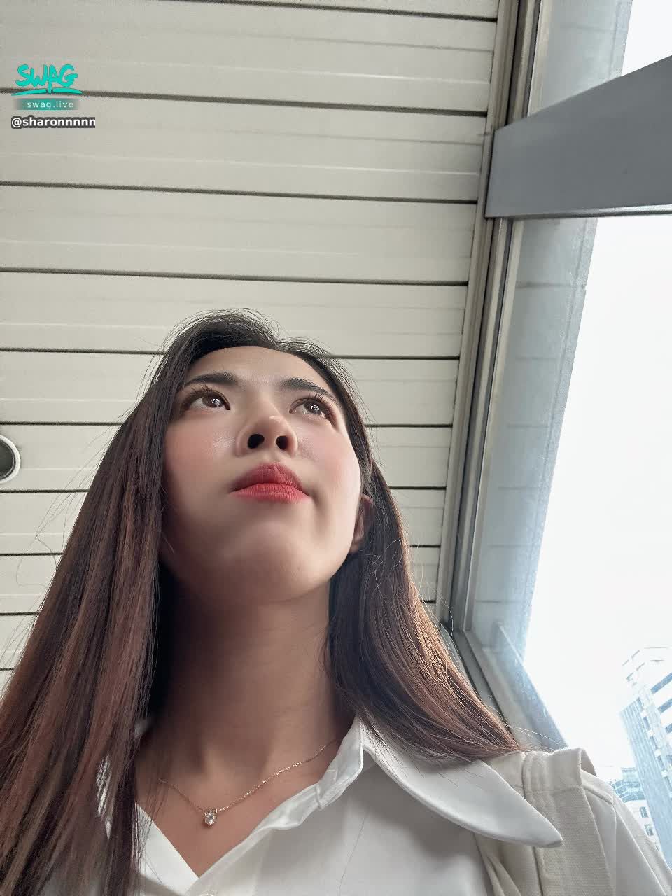 🐻預告🐻今晚9點半開播💕這是什麼謎之角度！哈哈哈 Swag