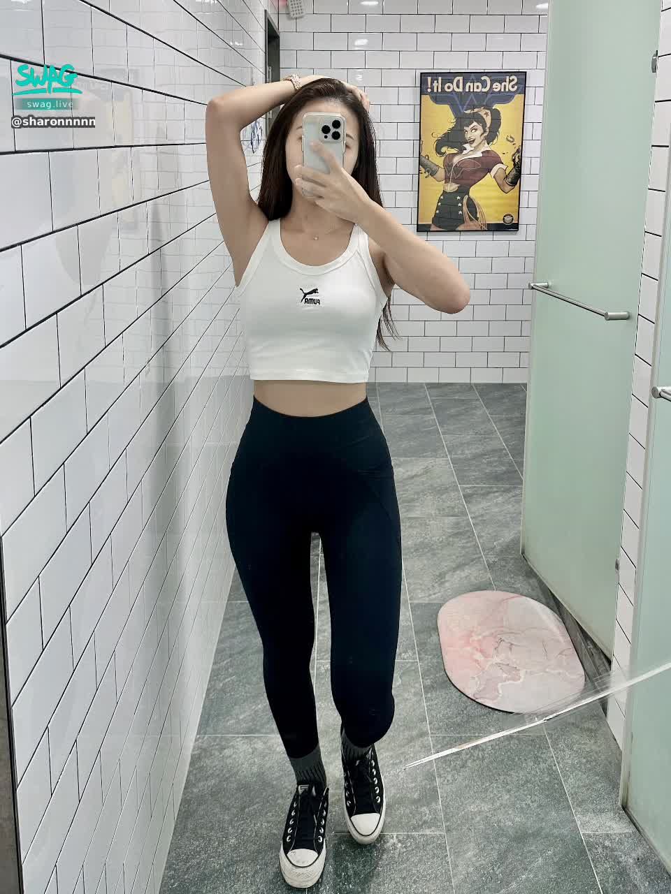 我跟後面的你們比較喜歡誰 ️ Swag