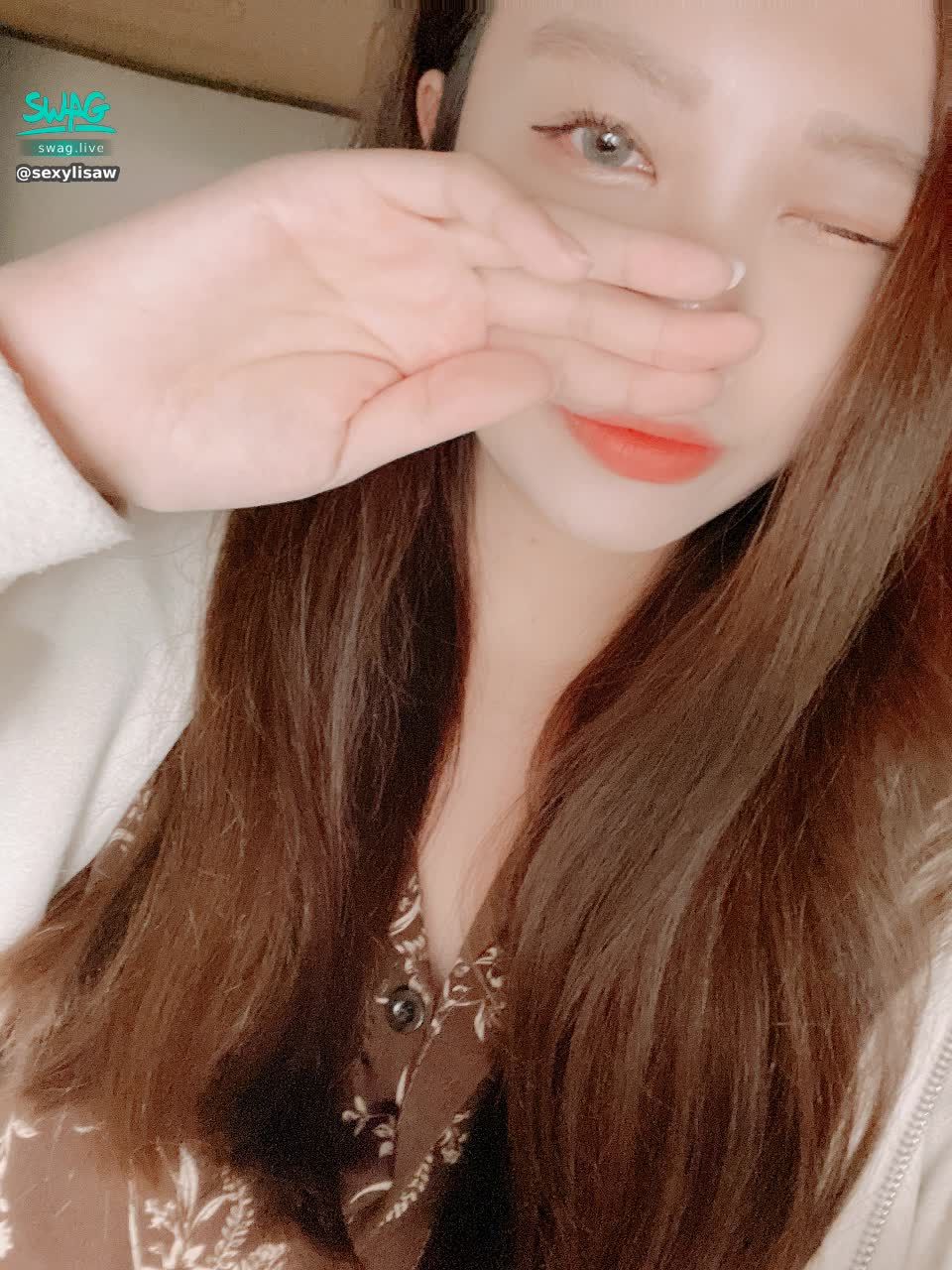 今天直播網路不太穩 抱歉🥺 希望下次直播可以穩定一點 記得今天下午五點來看抽獎唷 ️ Swag