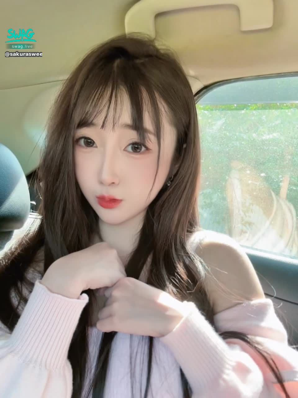現時私訊免費，快來找花花拿福利照🩷 Swag