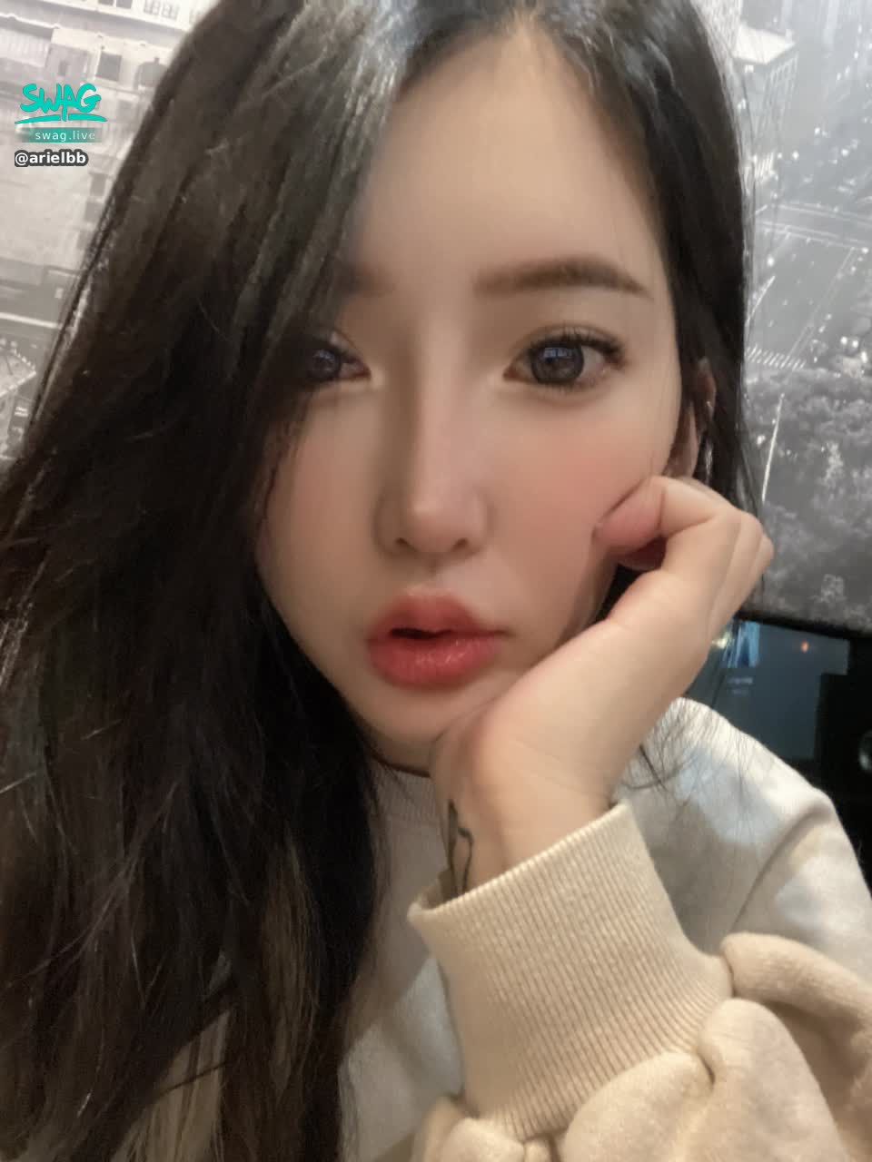 Arielbb 私訊我能讓你更瞭解我☺️ Swag 成人直播及原创成人影片 Swaglive