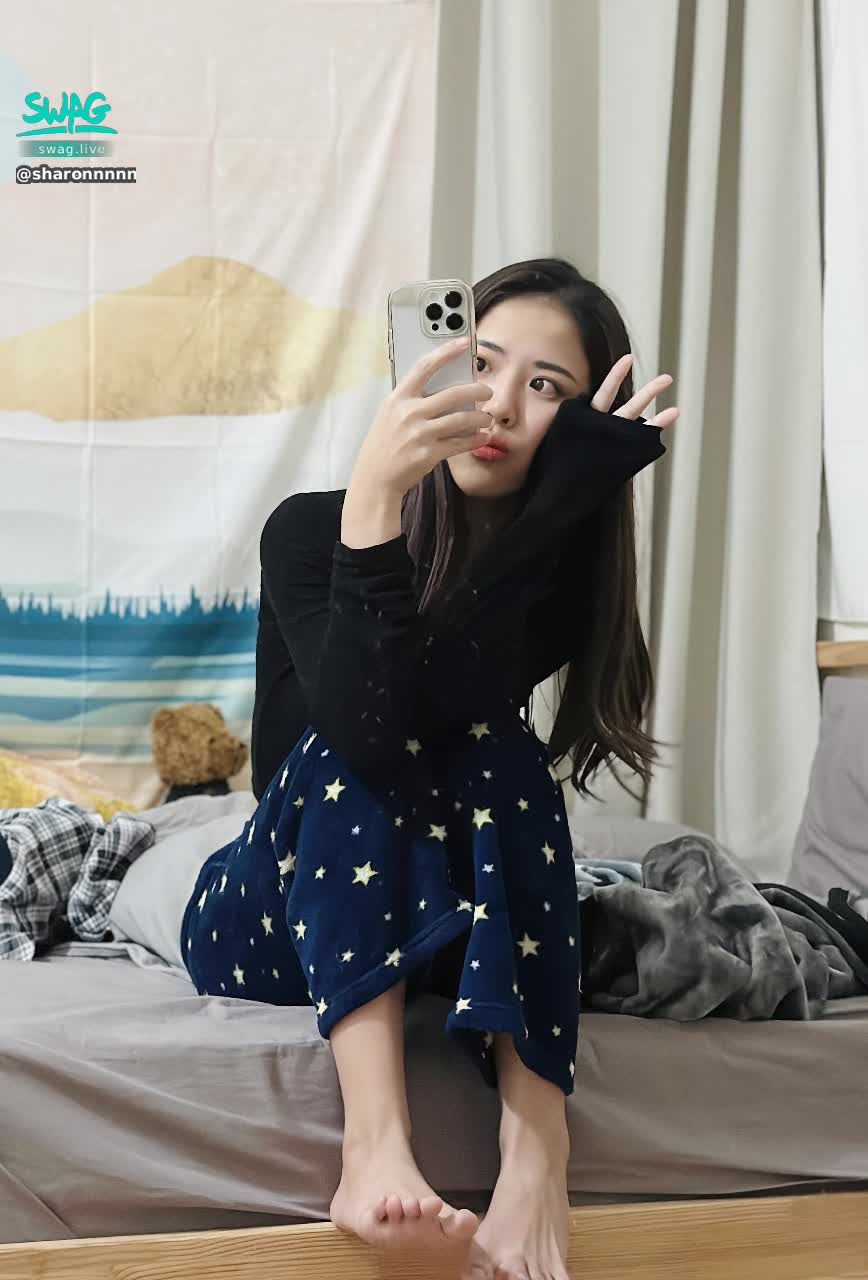 🐻預告🐻今晚9點半上播 ️床很大～一起來玩😜 Swag
