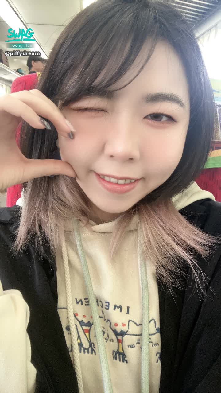 2/14（三）21:00🌹日系女友的私密時間🌹情人節Piffy來找你玩💖清純學生妹內在有多騷等你來解鎖🔓一起度過火熱熱的夜晚吧 ️‍🔥 | SWAG