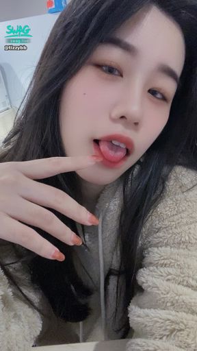 冒個泡泡🫧一顆紫黑鑽領新粉禮物歐👀 Swag