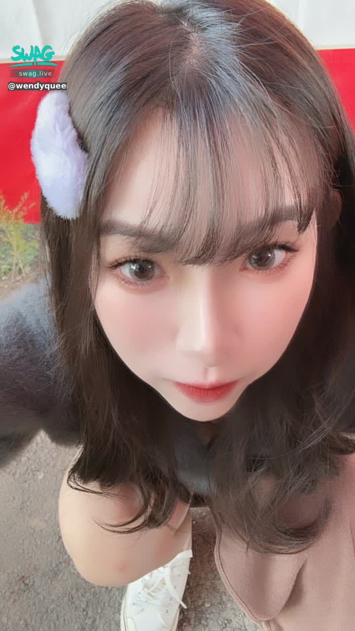 突然生理期來 好痛苦😭😭 Swag