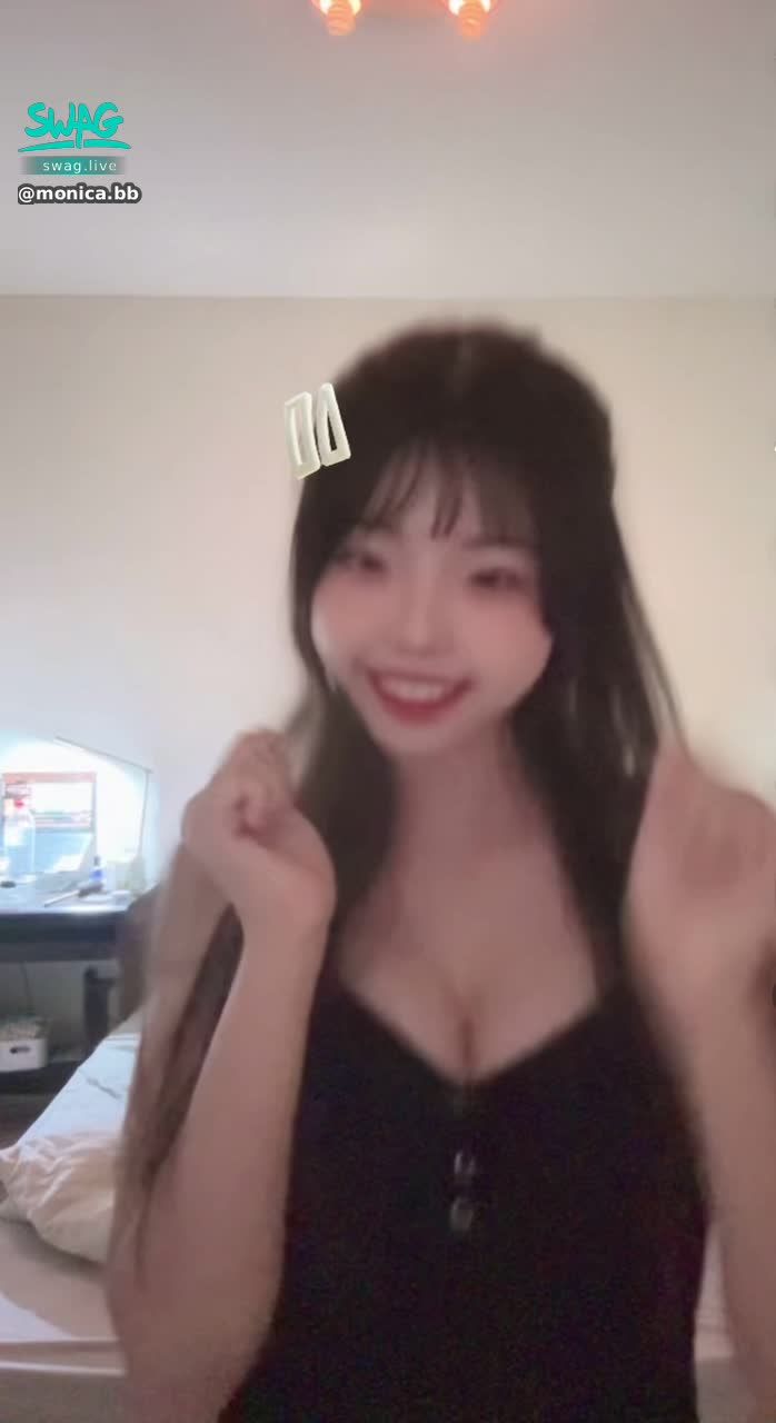 monica.bb | SWAG